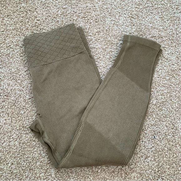 Pants & Jumpsuits | Savvi Costo Active Leggings | Poshmark